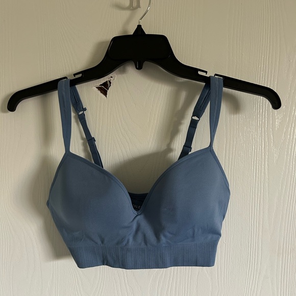 Athleta | Intimates & Sleepwear | Athleta Sports Bra | Poshmark